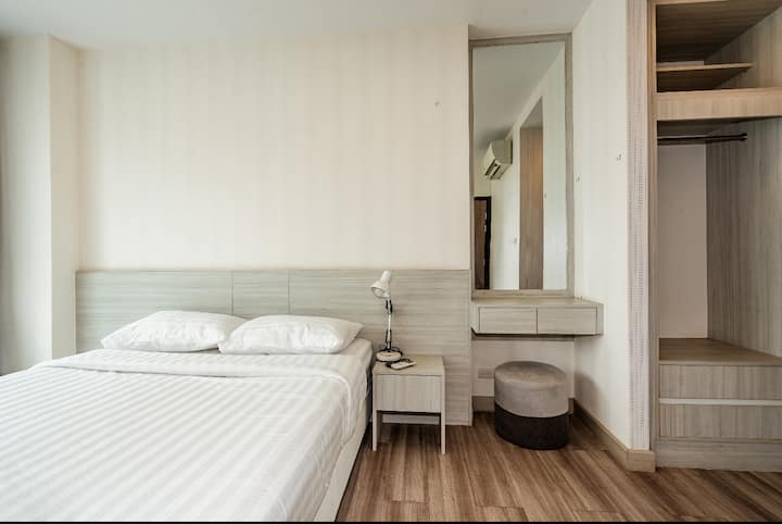 Stay With Pano @ The Prio Condo | Private & Cozy - Chiang Mai