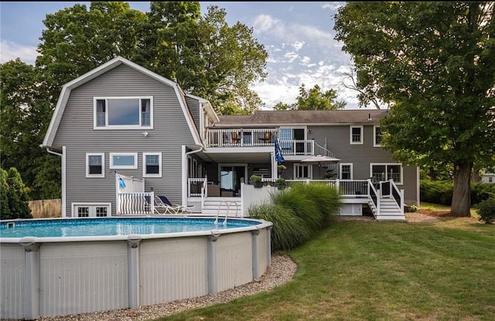Tranquil Riverside Retreat 3bd/2.5ba - Middletown, CT