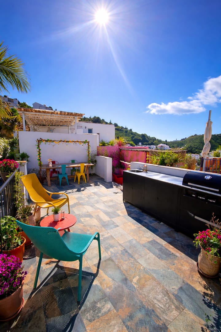 Olé Toledo
Bbq, Sun & Homework Au Coeur De Cómpeta - Cómpeta