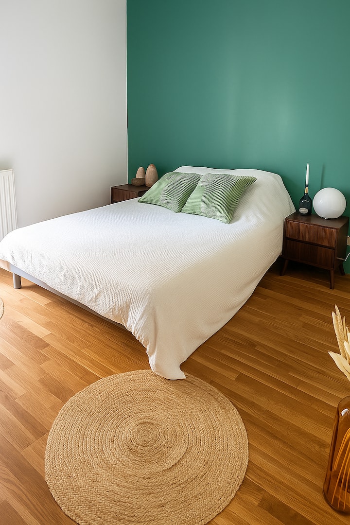 Agréable 2 Chambres Avec Terrasse & Parking Inclus - Lyon