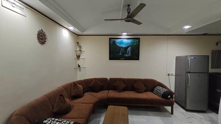 The Elite Duplex At Commerce Six - Ahmedabad