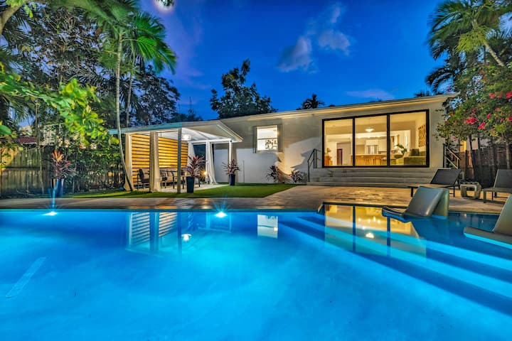 Tropical Paradise | Best Location, Heated Pool+spa - Miami, FL