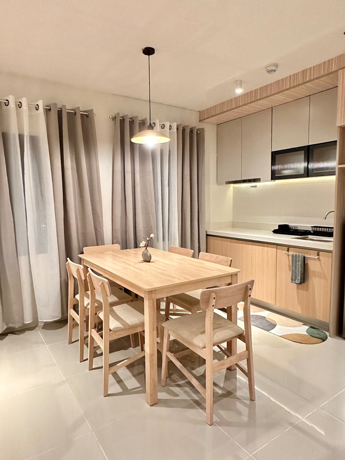 Solmere | Piscine • Salle de sport • Parking gratuit - Appartements en ...