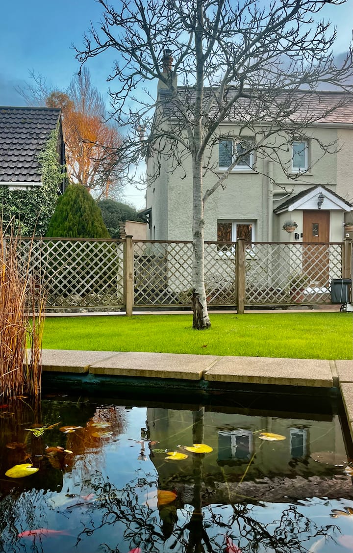 Charming Cozy Cottage That Sleeps 5 - Yeovil