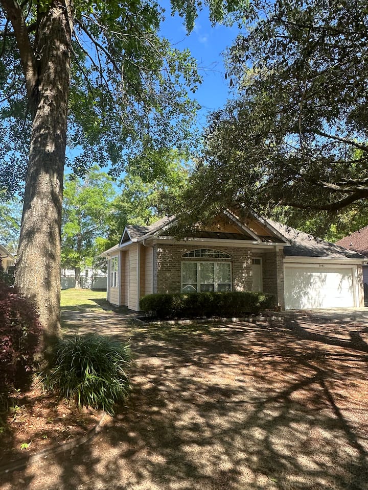 3 Br 2 Ba No Stairs! Perfect Inlet Location! - Murrells Inlet, SC