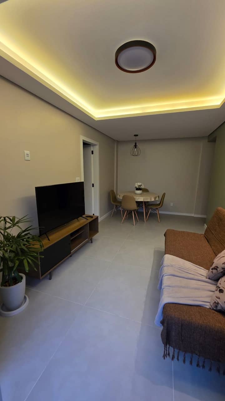 Apartamento Centro De Florianópolis Com Garagem - Florianópolis