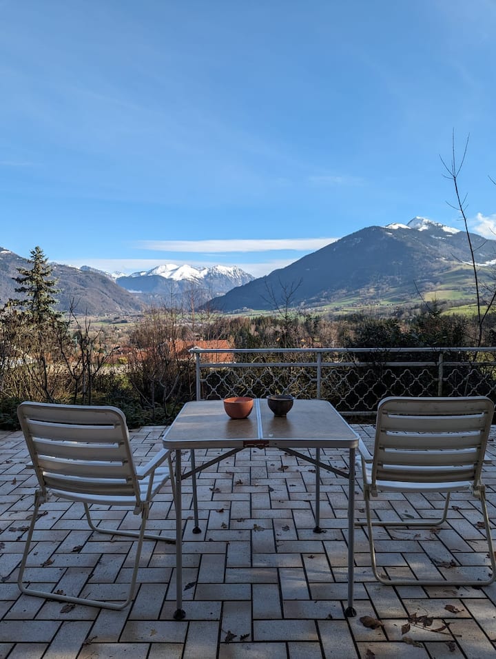 Ravissant Petit Chalet – Magnifique Vue Montagnes - Bonneville