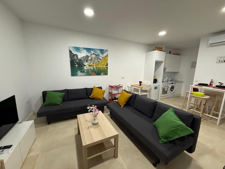 Apartamento En Frente Del Metro - Móstoles