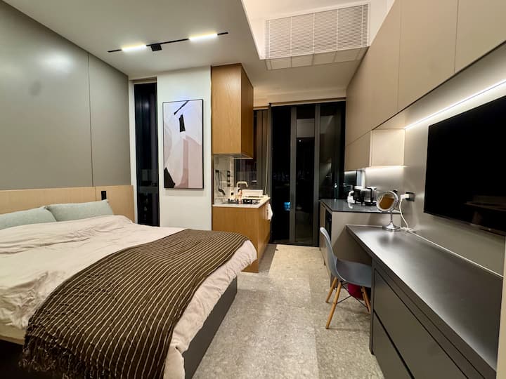 Brand New Soho East Studio - Hong Kong