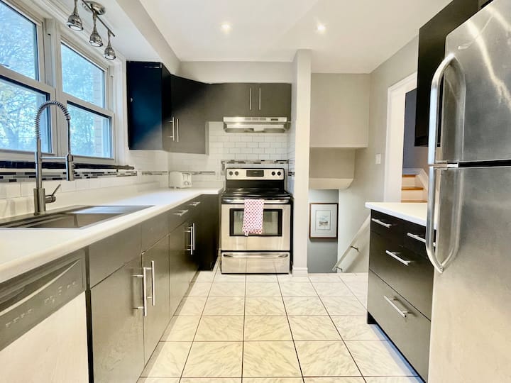 Central Guelph Haven - 궬프