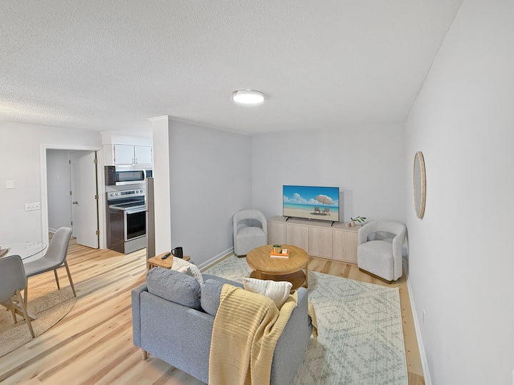 Renovated Loft Downtown Summerville - Summerville, SC