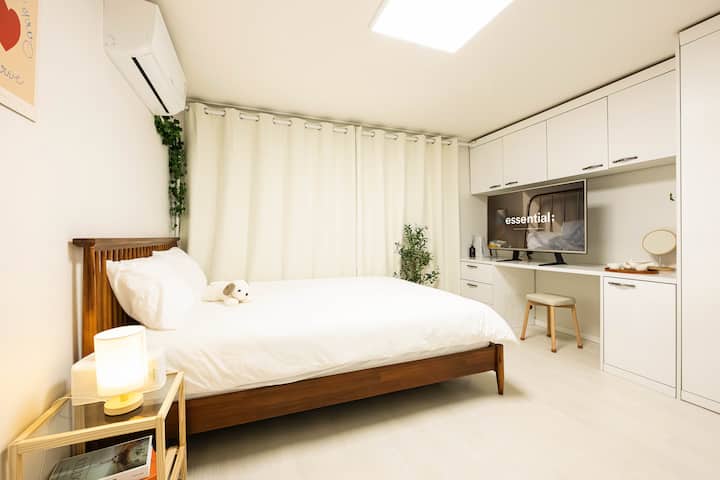 [지하철 도보 5분]깔끔한 투룸,여의도,강남,홍대30분 #서울대 ,신림/고척돔/봄맞이세팅 - Seoul