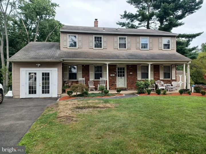 Spacious 4-beds In Cherry Hill - Cherry Hill, NJ