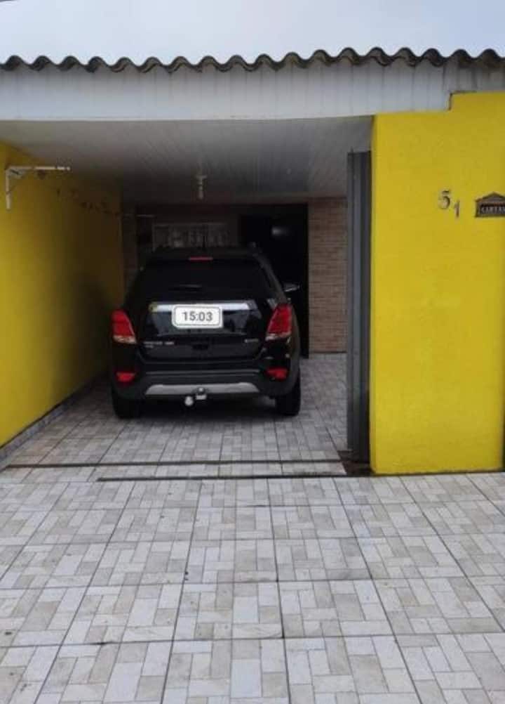 Casa Amarela Inteira (Frente) Self Check-in - Curitiba