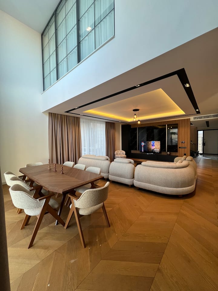 5-bedroom Villa W/ Heated Pool & Sauna - Kepez
