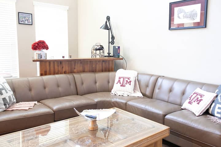 Family Friendly, 6 Beds In Home! - Bryan, TX