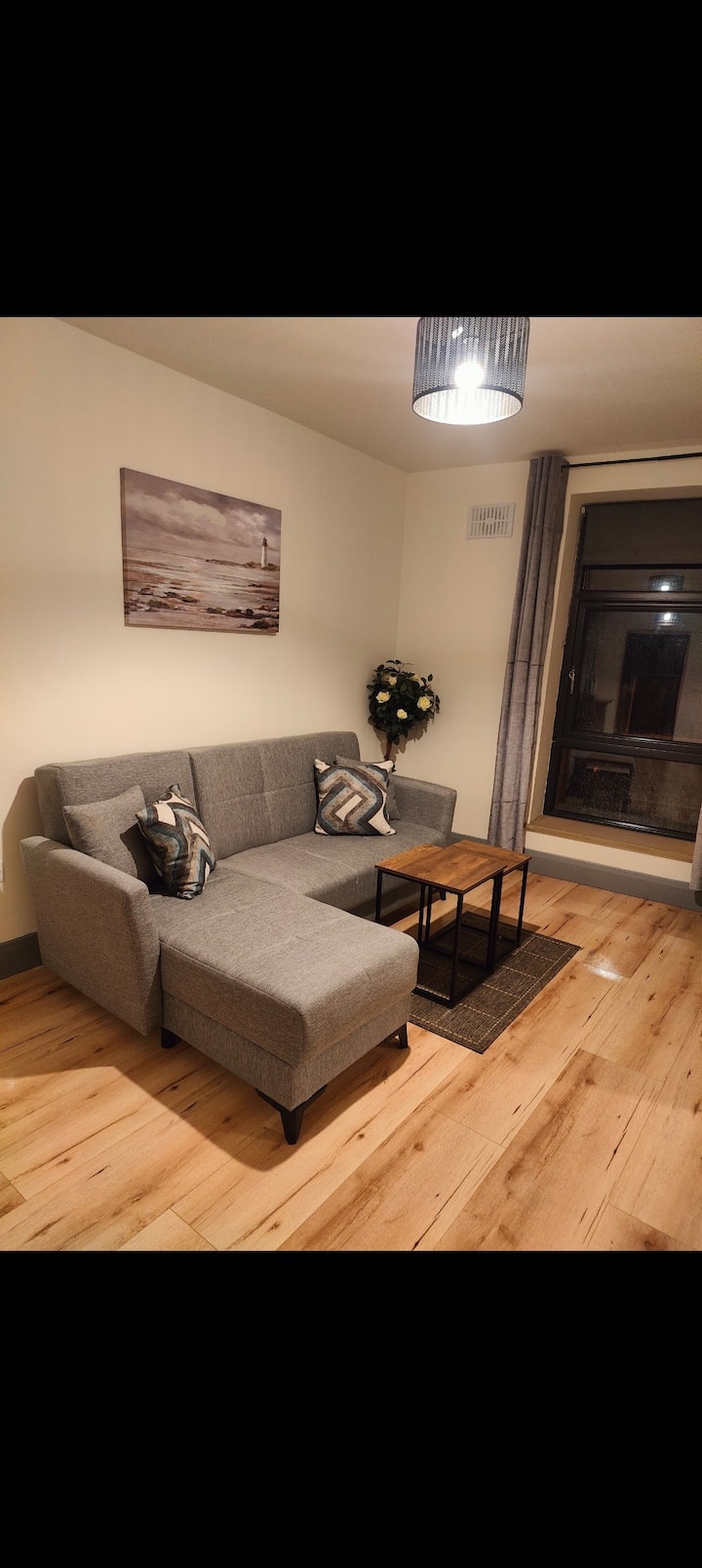 Cozy Town Apartment - Knock