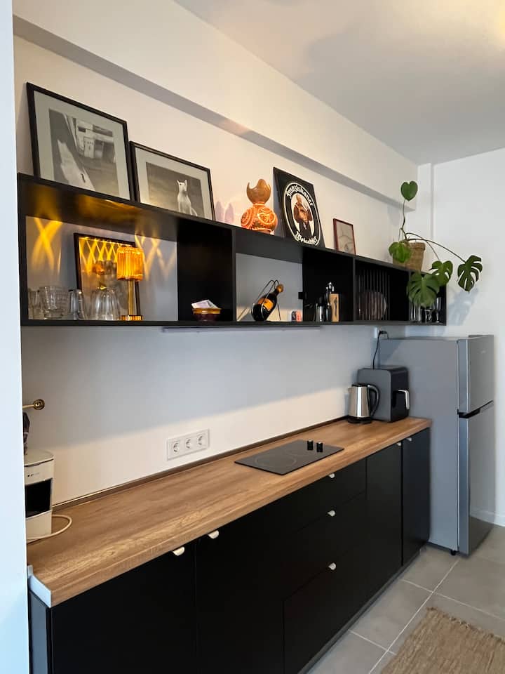 Tranquil Glow Flat In Taksim With Balcony - Istanbul