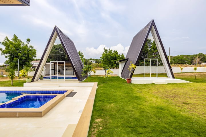 A-frame Homes, Private Beach, Pool, Stunning Views - Calatagan