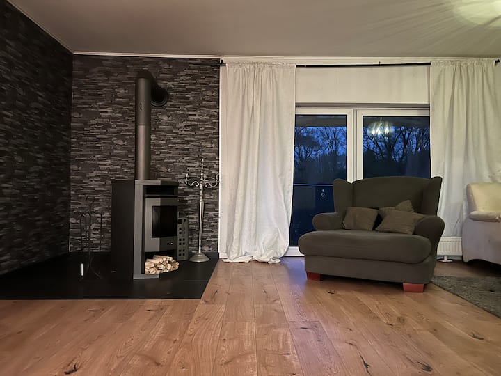 Charmante Wohnung In Alleinlage - Overath