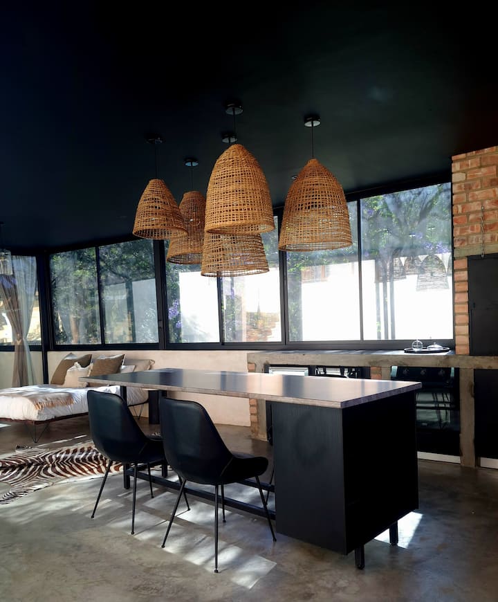 Luxury Villa In Windhoek With Private Pool - Namibie