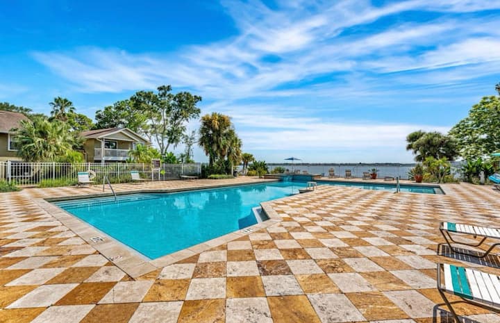 Merritt Island: Message Me For Discount 90 Days + - Merritt Island, FL