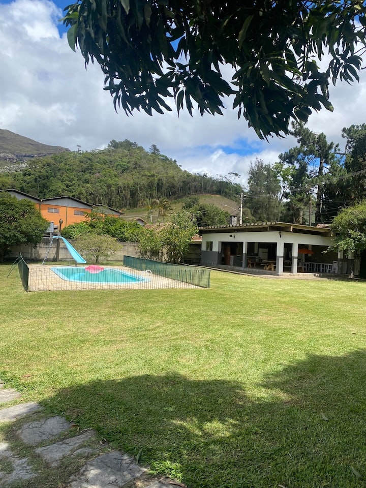 Espaço Para Eventos, Com Piscina - Petrópolis