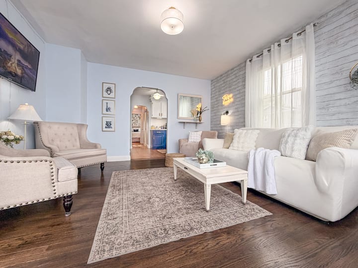 Rare Find-porch, Firepit, Parkng Walk To Nyc Train - The Bronx, NY