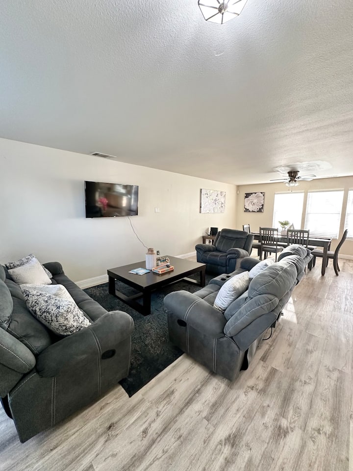Gateway To Yosemite-cozy Comfortable Double Story - Merced, CA