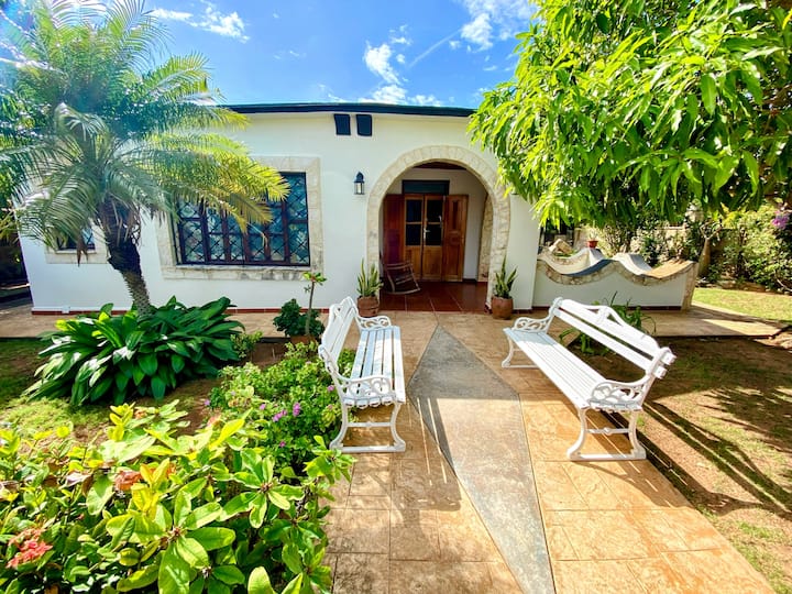 Lovely Room & Terrace(#2). Near The Boulevard - Varadero