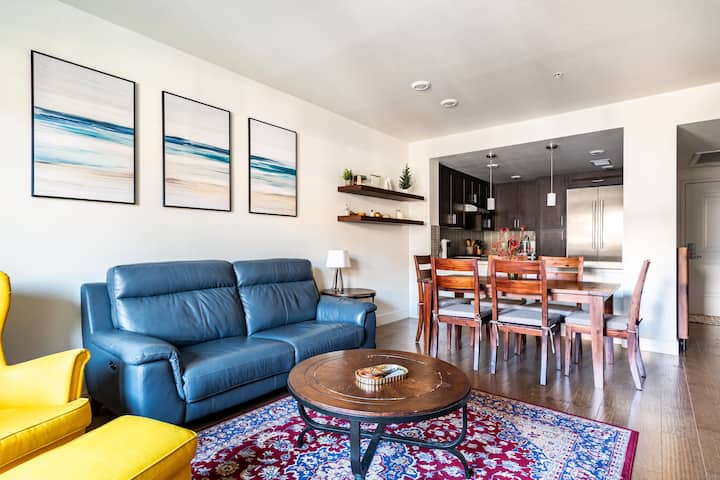 Luxury San Carlos Condo: Downtown & Caltrain - San Mateo, CA