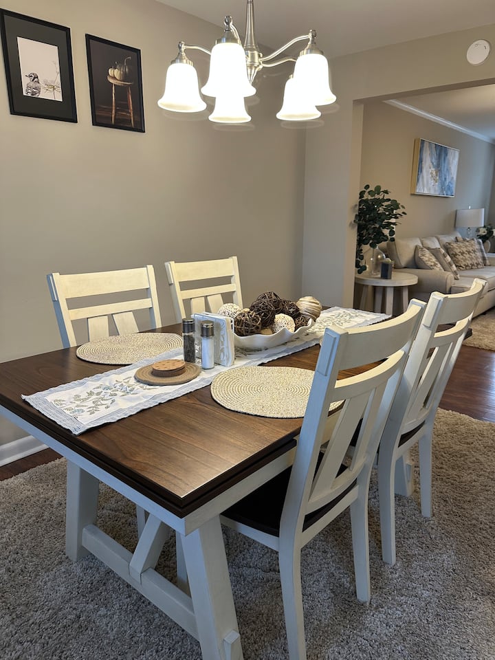 Bluehennest: Walk To Ud, 3 Br/1ba/free Parking/ev - Delaware