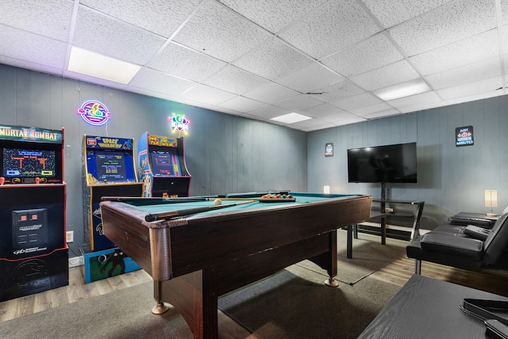 Rockford Game House Pool Table And Arcades - Rockford, IL