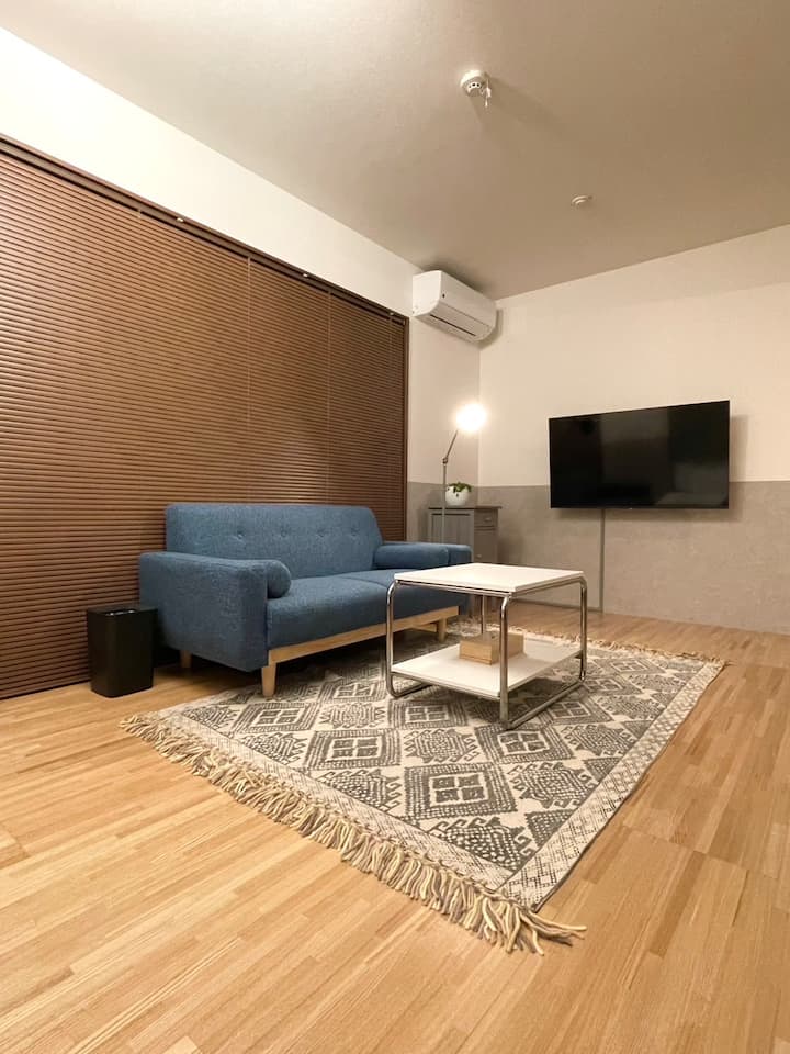 関西空港直結、道頓堀2駅、駅から8分、コンビニ近く - Osaka