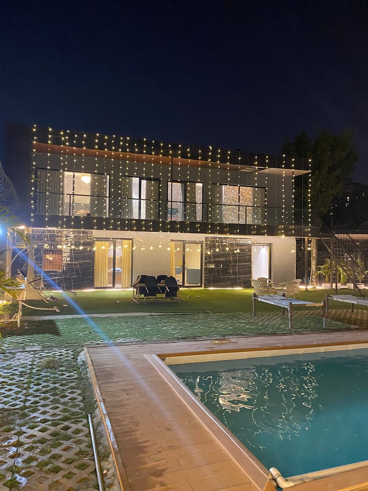 Luxury Farmhouse For Parties - Gurugram