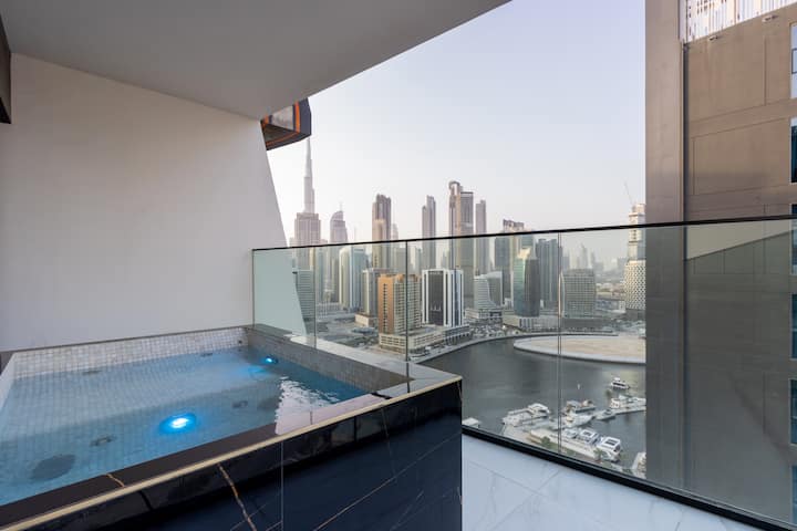 Livbnb-classy 2b W/ Jacuzzi & Burjkhalifa View - Dubai