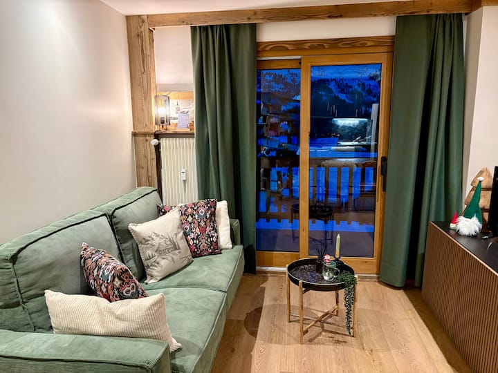 Chaleureux Appartement Au Ski - Idéal  Familles! - Méribel