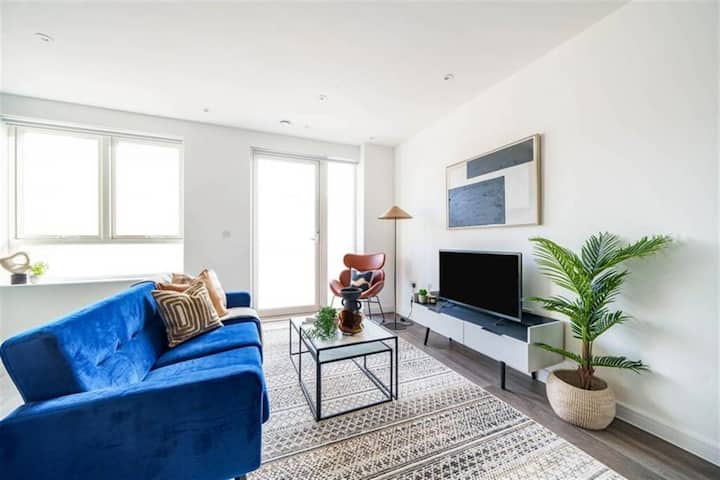 Stunning Spacious Apartment Near Central London - Barking
