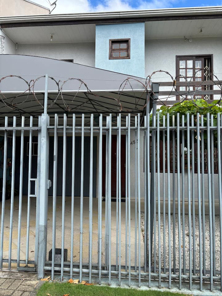 Suíte Da Vovó C Entrada Privada - 古里提巴