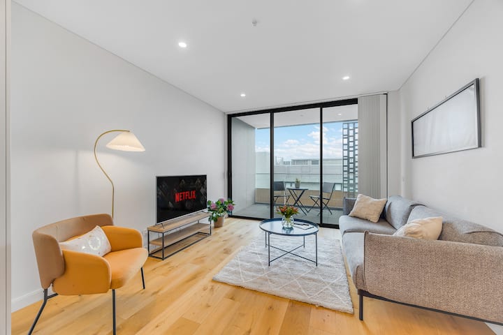 Tranquil 1br | Pool Gym Location - Willoughby