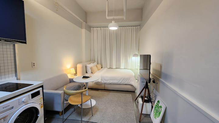 7#[12시퇴실리뷰]무료주차#동성로&교동#스마트tv#경대병원역#반월당역#현백#삼덕동 #핫플 - Daegu