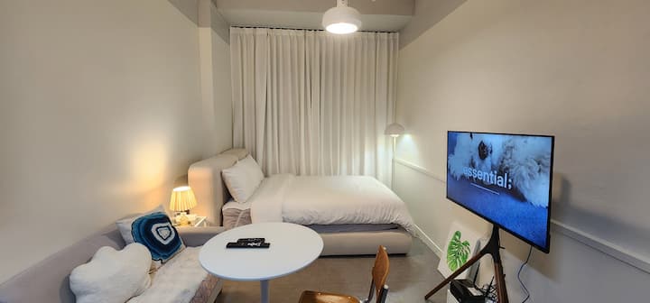 7#12시퇴실리뷰#무료주차#동성로1분#호텔침구#경대병원역#반월당역#더현대#중앙로역#교동핫플 - Daegu