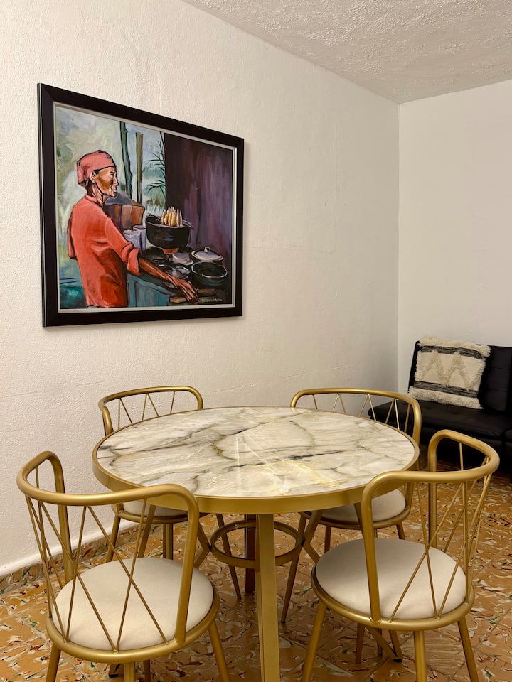 Vintage Art Retreat Near Sju - Trujillo Alto