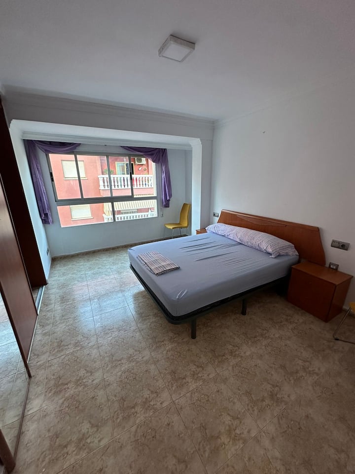 Habitación En Gandía Pueblo - Gandia