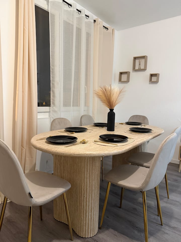 Appart Moderne à 5 Min De Chartres Parking Gratuit - Chartres