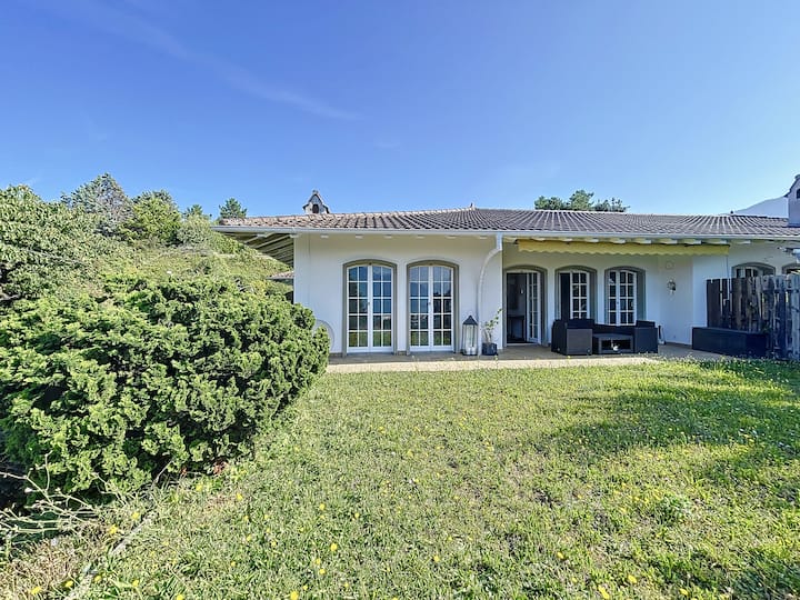 Cozy Villa For Two - Vevey