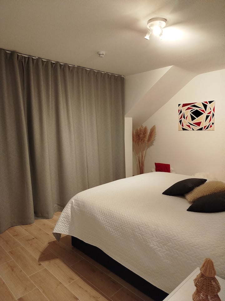 Durbuy Les Terrasses De L'ourthe - Parking Gratuit - Hotton