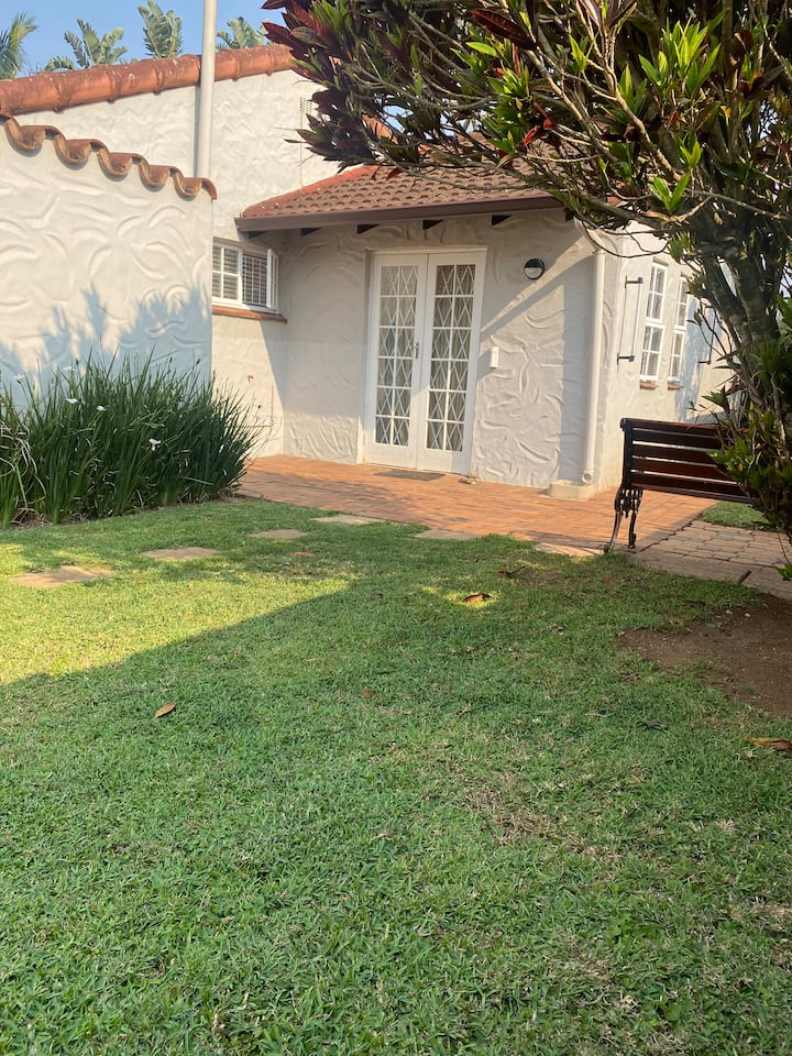 Cute Family Flatlet - Kloof