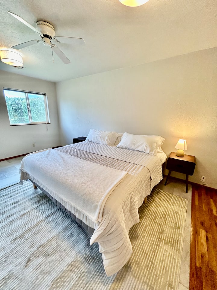 3bd, 2bth Pet & Family Friendly, Central Location - Eagle Point, OR