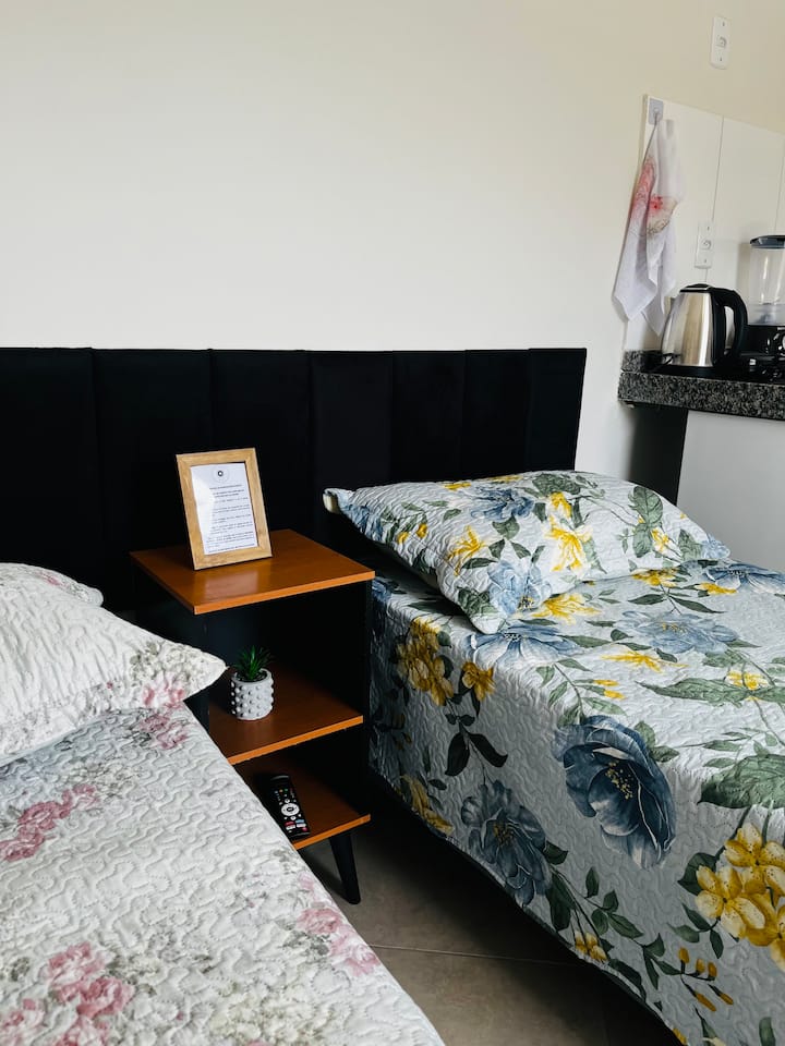 Suíte Com Varanda - Contagem - Contagem